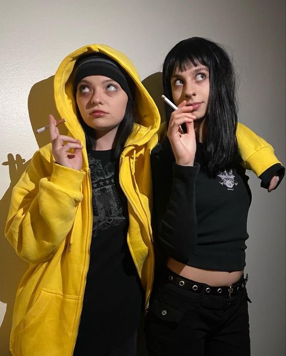 Besties in Style: 35 Trendy Halloween Costume Ideas for Friends