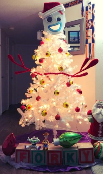 60+ Beautiful Christmas Tree Decorating Ideas for the Holidays