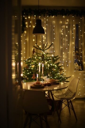 32 Amazing Christmas Lights Decorating Ideas for Your Home
