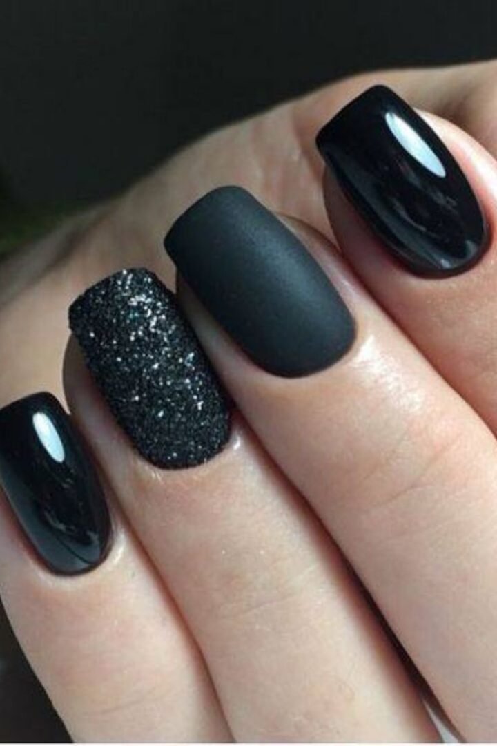 Beautify Your Nails With These Black Nail Art Ideas