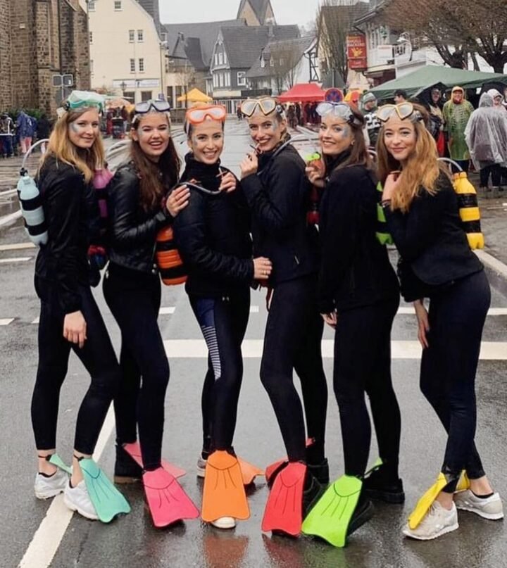 50 Unique Group Halloween Costume Ideas for Any Sized Party