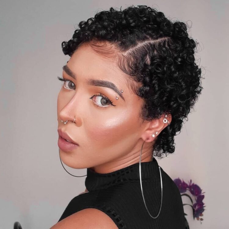 20 Short Curly Hairstyles: The Latest Trends and Ideas