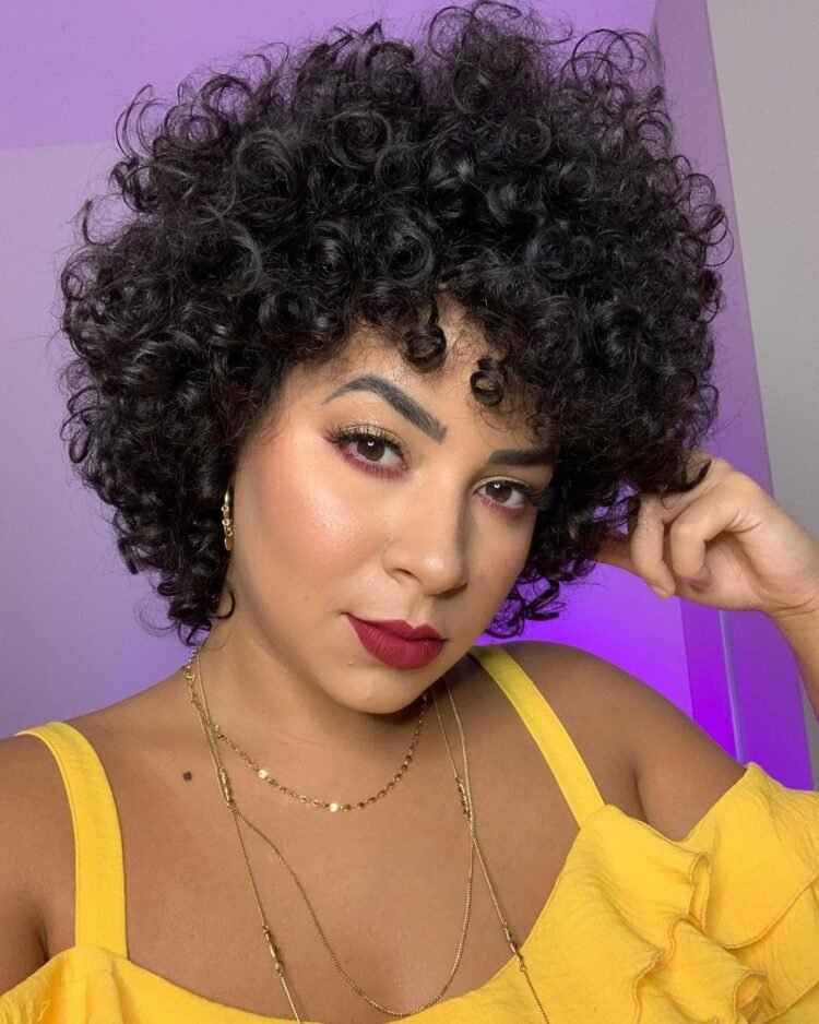 20 Short Curly Hairstyles: The Latest Trends and Ideas