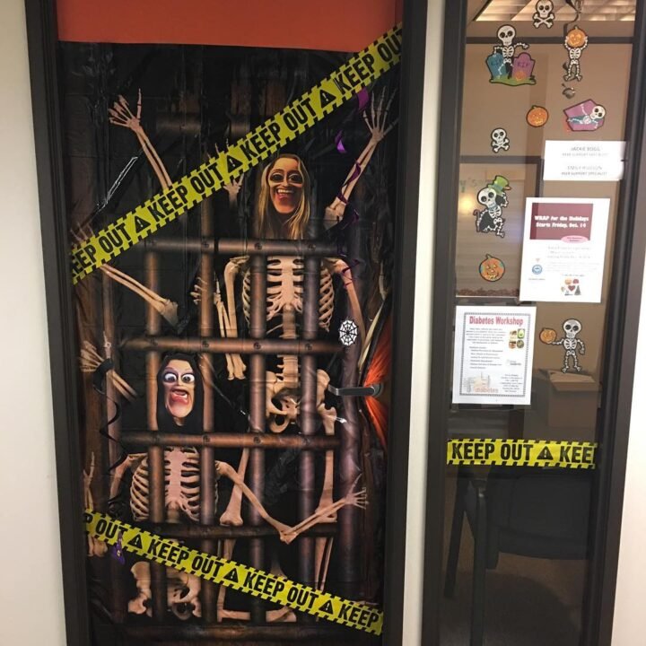 40 Office Halloween Decoration Ideas That Will Thrill Your Team