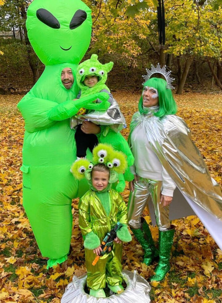 35 Last-Minute Family Halloween Costume Ideas You’ll Love