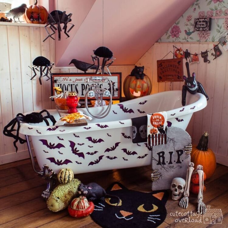 20 Halloween Bathroom Ideas That Are Frightfully Creative 💀